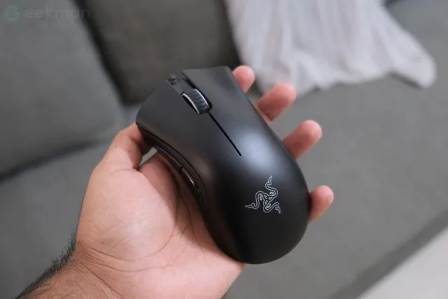 Razer DeathAdder Essential Gaming Mouse Review With Pros & Cons