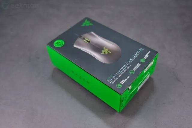 Razer DeathAdder Essential Gaming Mouse Review With Pros & Cons