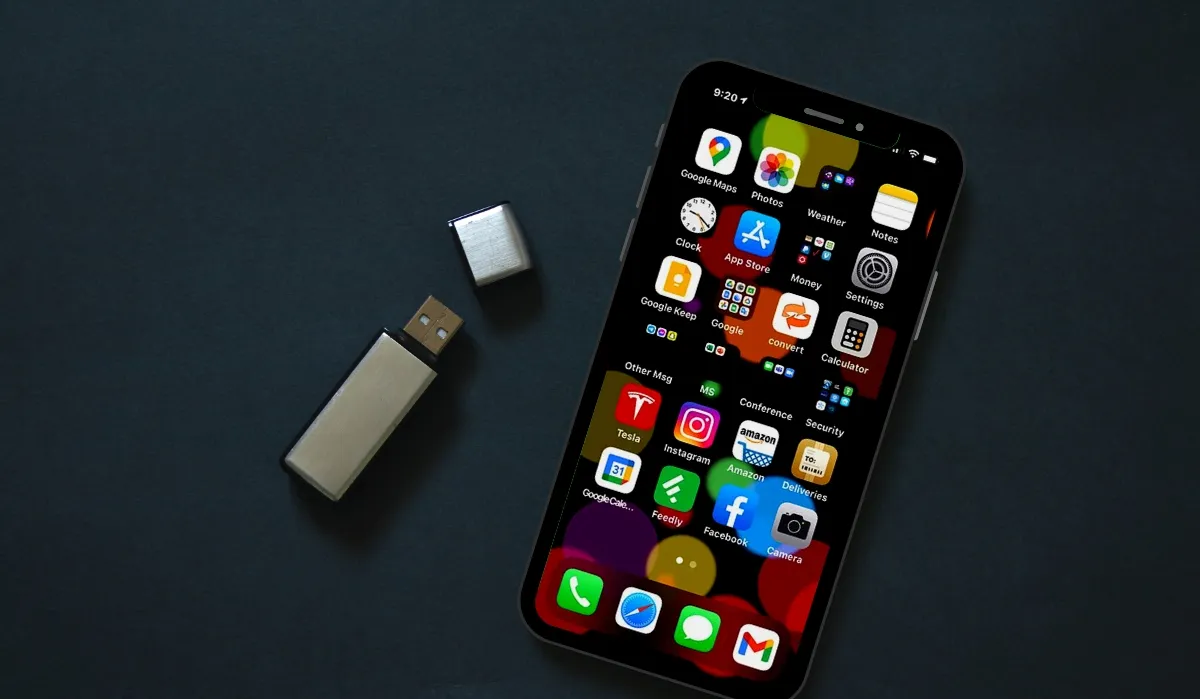 How to connect a Pendrive to phone (Updated 2023) | Geekman