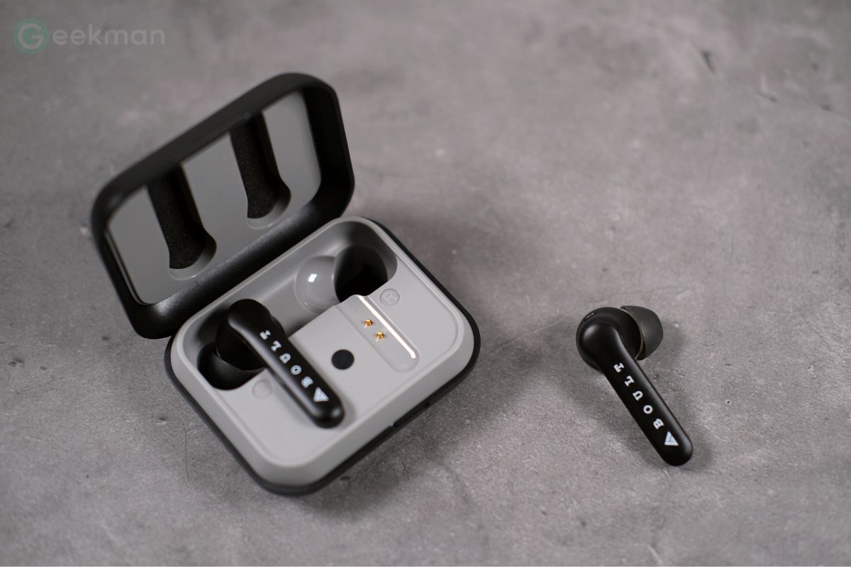 Boult Audio AirBass SoulPods Review | Best Budget ANC True Wireless ...