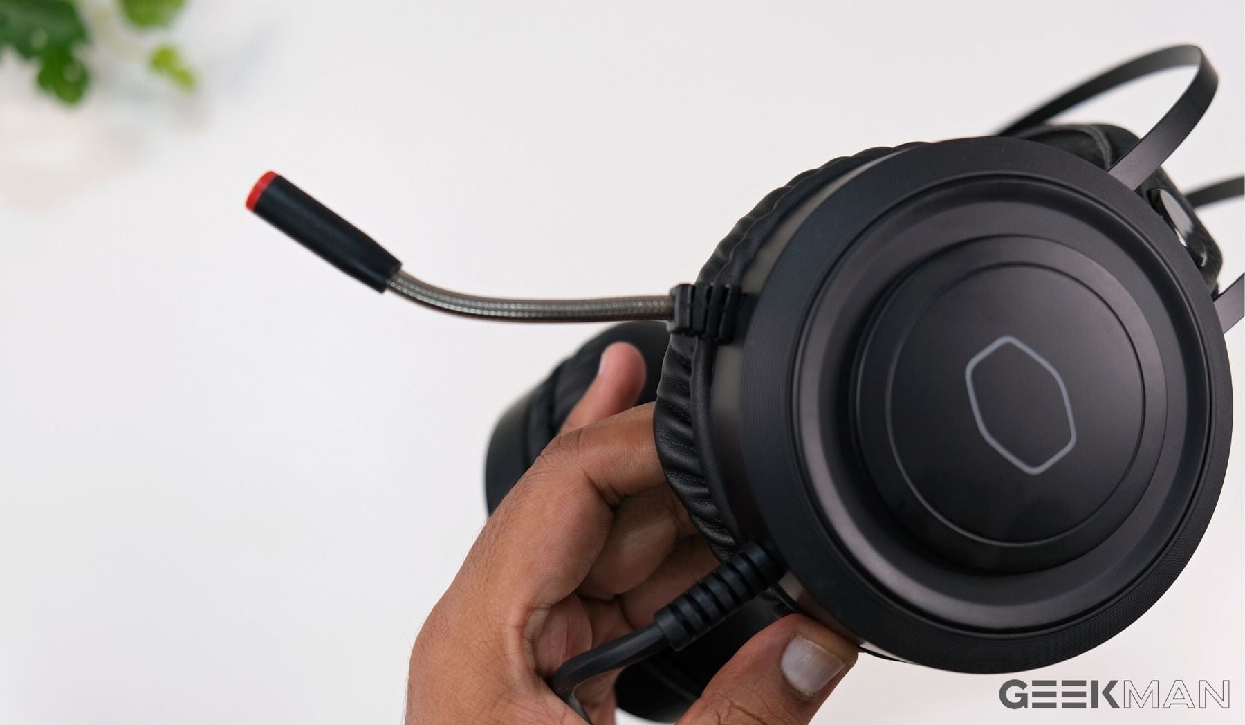 Cooler Master CH321 Gaming Headphones Review With Pros & Cons | Geekman