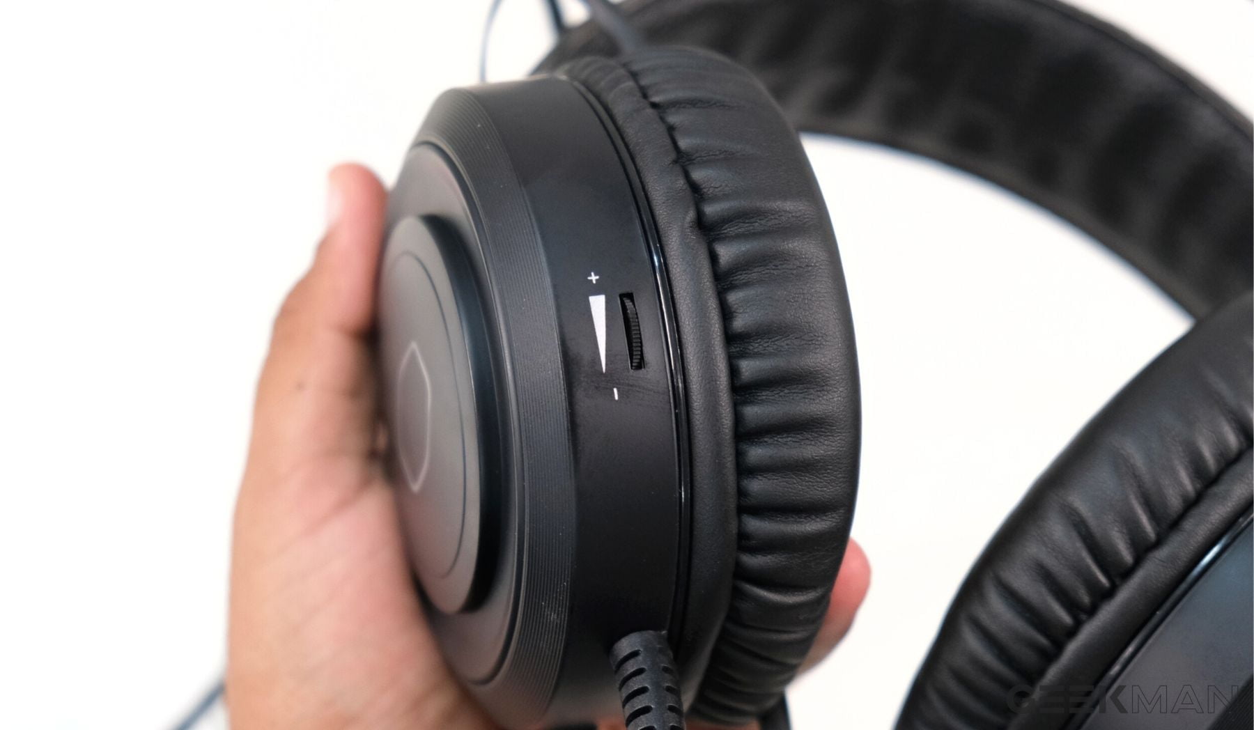 Cooler Master CH321 Gaming Headphones Review With Pros & Cons | Geekman