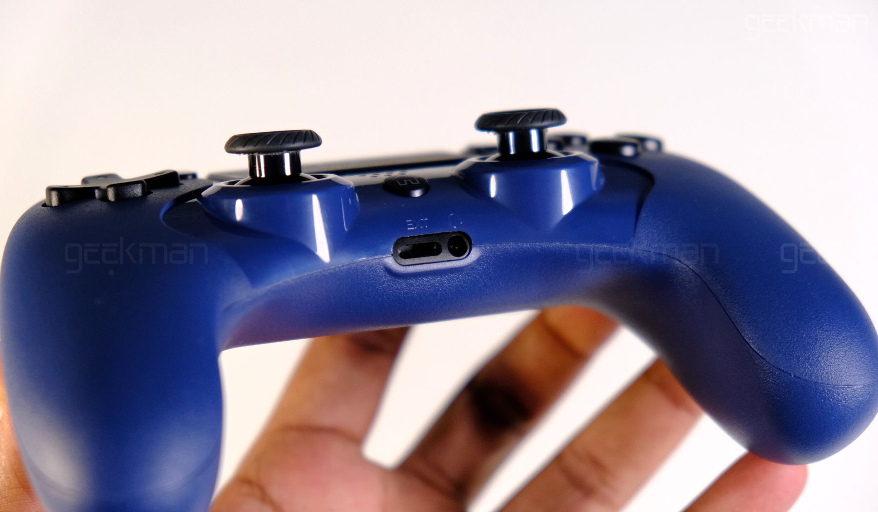 EvoFox Elite Play Review - Wireless Controller For PS4, Phone, TV, IPad ...